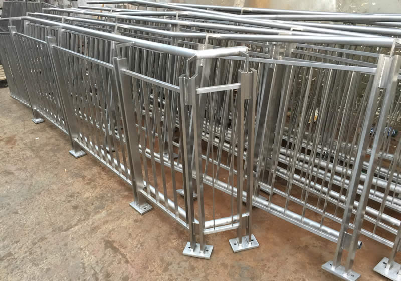 Temporary Steel Structures and Steel Platforms, Temporary Site Fencing ...